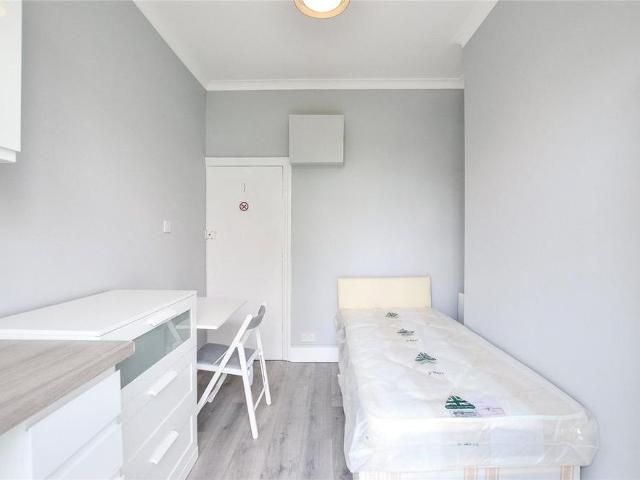 1 bedroom parking to rent