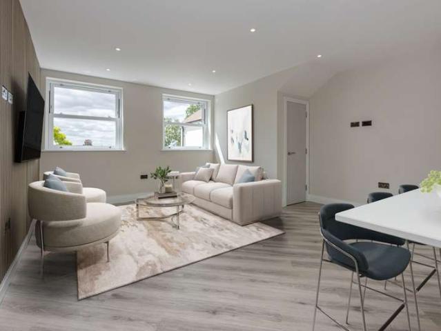1 Bedroom Penthouse Flat