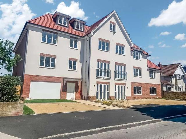 1 Bedroom Penthouse Flat