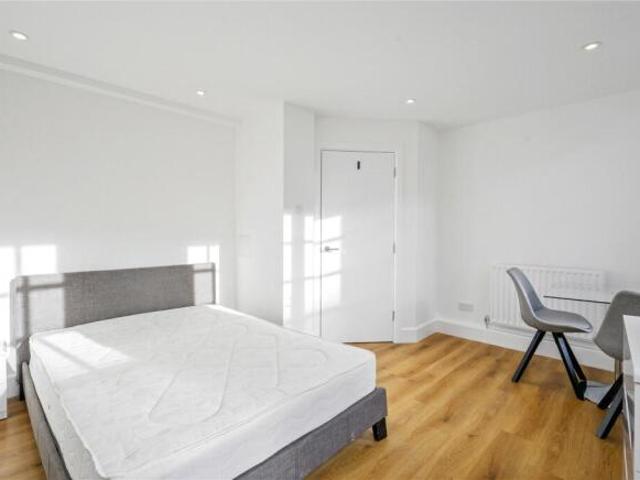 1 bedroom penthouse for rent in Eastcheap, London, EC3M