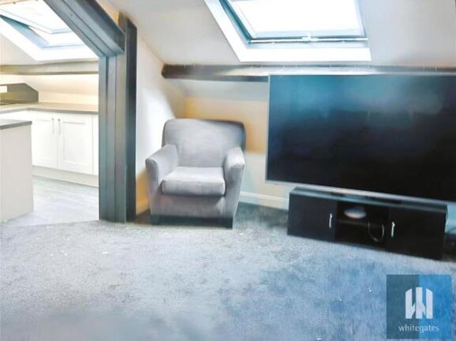 1 bedroom penthouse for rent in Florences Apartments, 6 Macaulay Street, Huddersfield, HD1