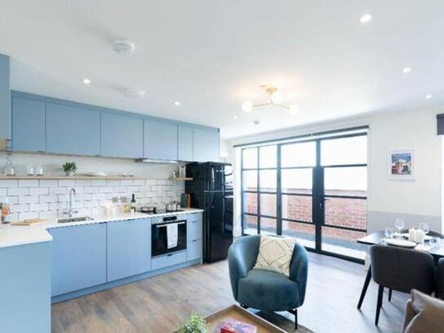 1 Bedroom Penthouse For Rent In Loughborough Court