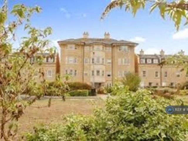 1 bedroom penthouse for rent in St. Matthews Gardens, Cambridge, CB1