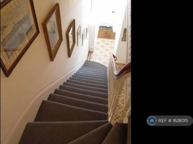 1 bedroom penthouse for rent in Sinclair Gardens, London, W14