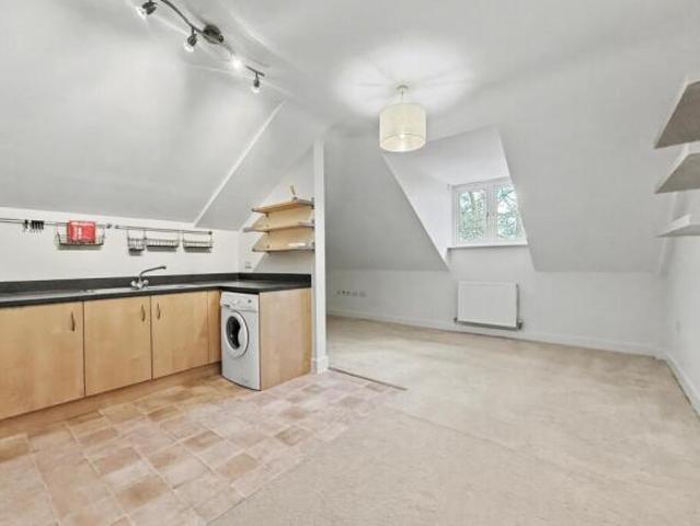 1 bedroom penthouse for sale in Winchester, SO22