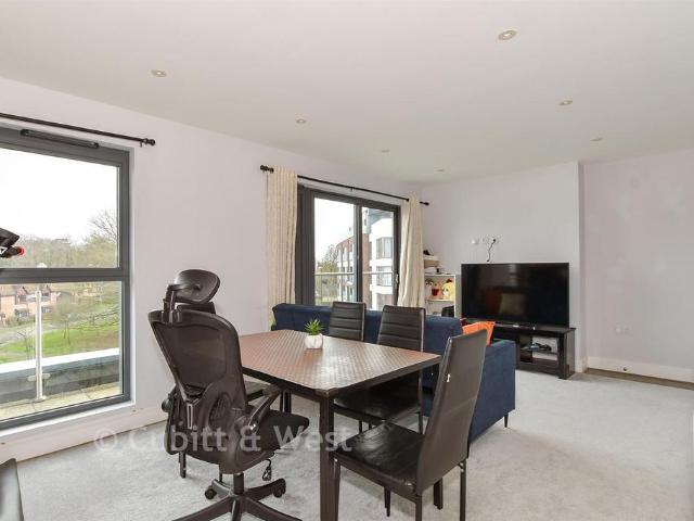 1 bedroom penthouse for sale