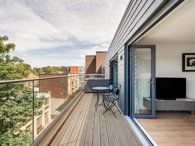 1 bedroom penthouse for sale