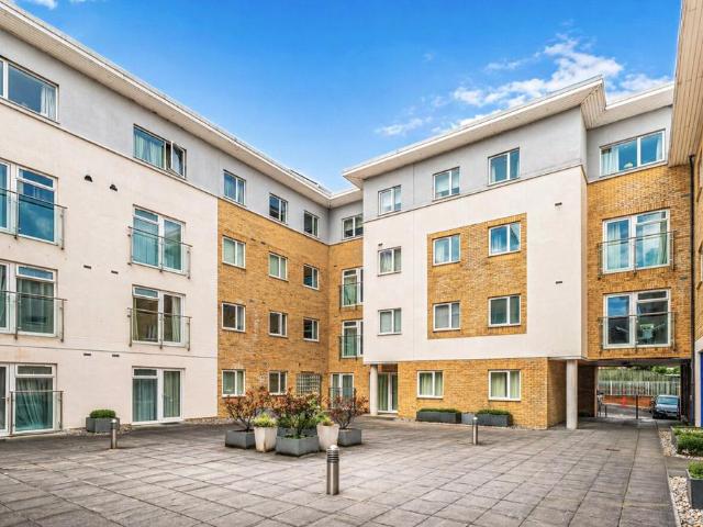 1 bedroom penthouse for sale