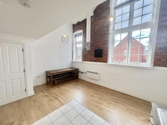 1 bedroom penthouse to rent
