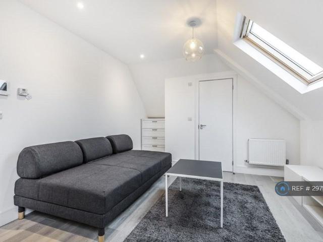 1 bedroom penthouse to rent