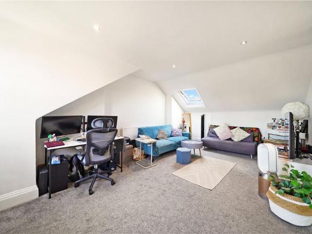 1 bedroom penthouse to rent