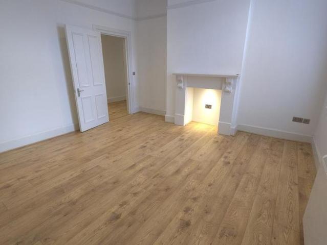 1 bedroom penthouse to rent
