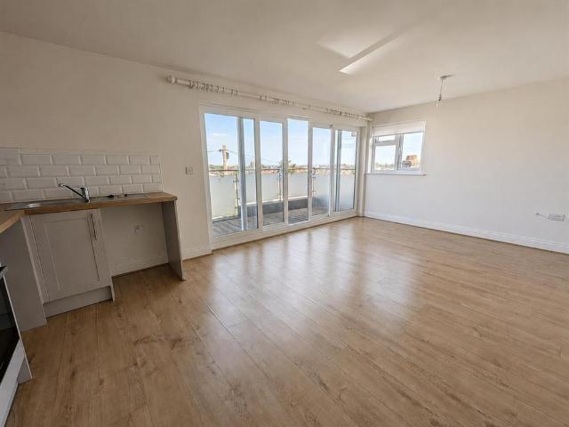 1 bedroom penthouse to rent