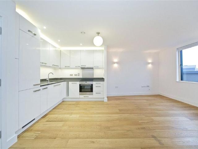 1 bedroom penthouse to rent