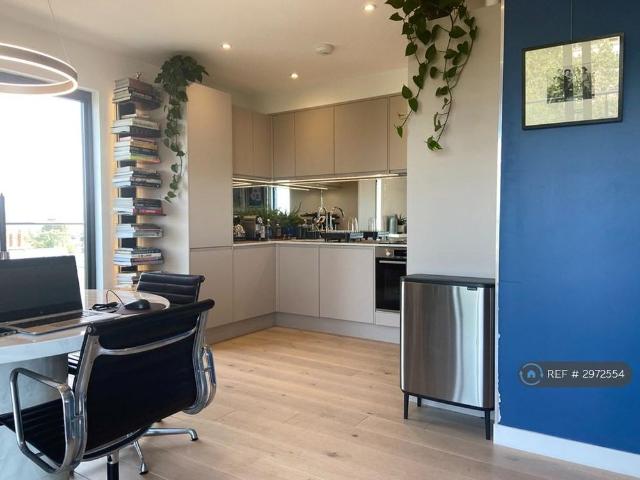 1 bedroom penthouse to rent