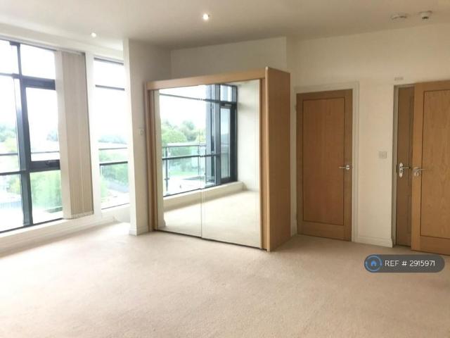 1 bedroom penthouse to rent