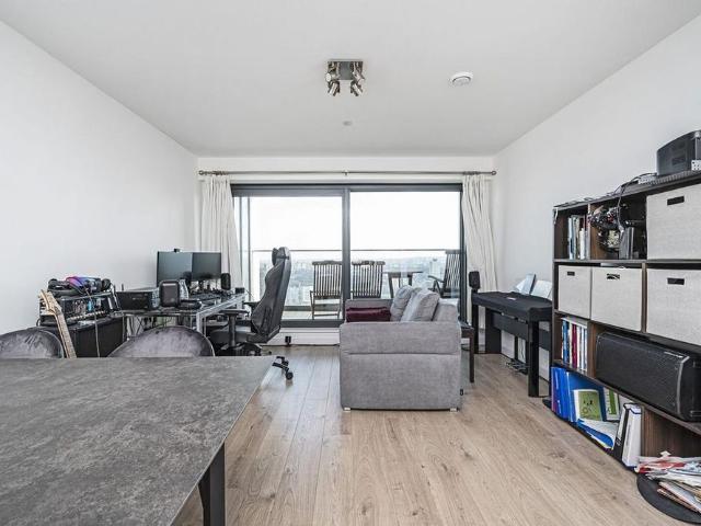 1 bedroom penthouse to rent
