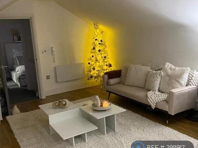 1 bedroom penthouse to rent