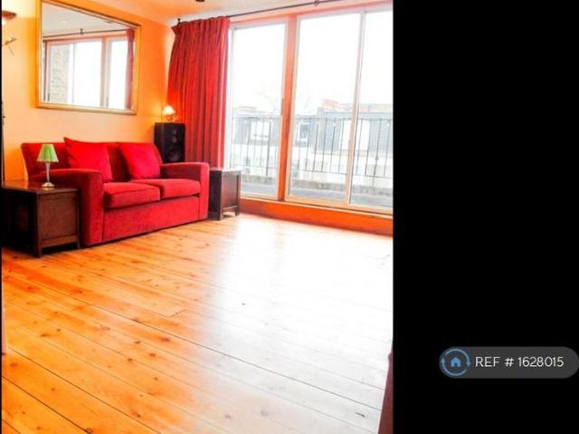 1 bedroom penthouse to rent