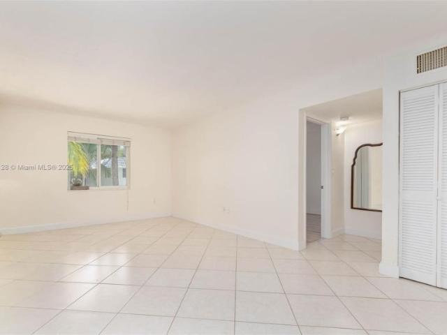 1 bedroom, Pinecrest Fl FL 33156 102399488