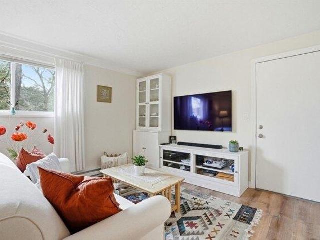1 bedroom, Plymouth MA 02360 102586351