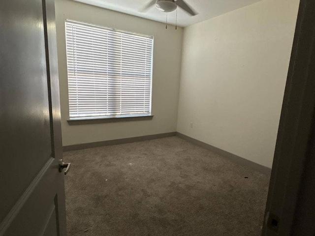 1 Bedroom Private Bath