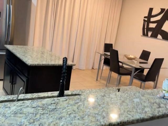 1 bedroom private bathroom for $800
