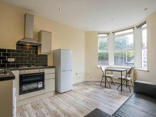 1 bedroom private hall for rent in Colum Road, Cathays, CF10