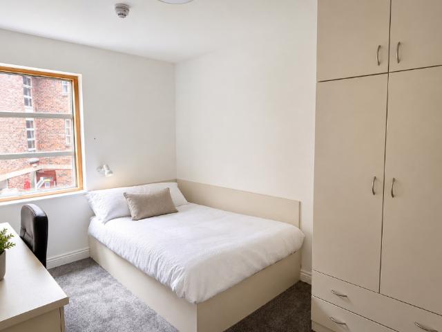 1 bedroom private hall to rent