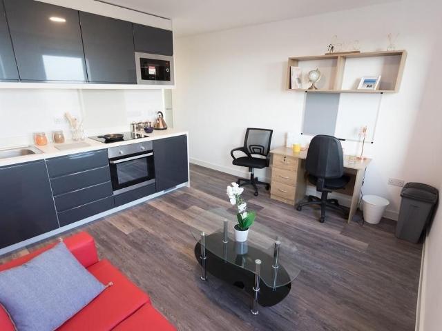 1 bedroom private hall to rent