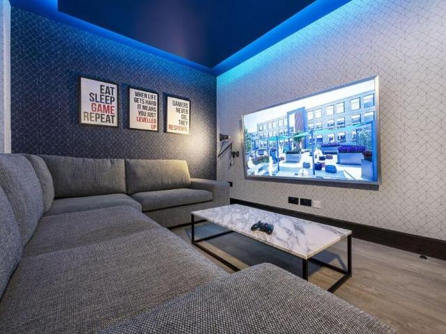 1 bedroom private hall to rent