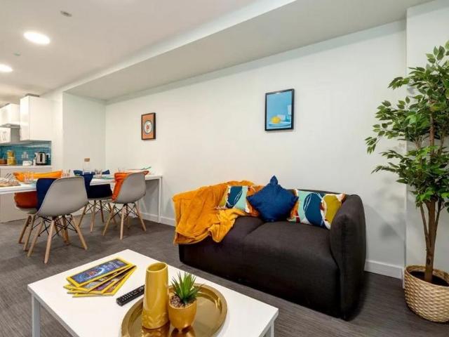 1 bedroom private hall to rent
