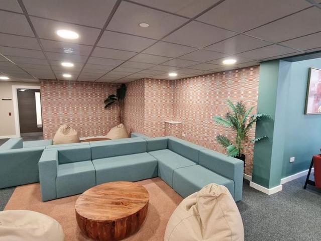 1 bedroom private hall to rent
