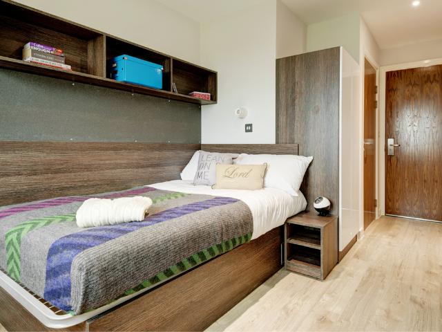 1 bedroom private hall to rent