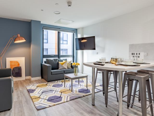 1 bedroom private hall to rent
