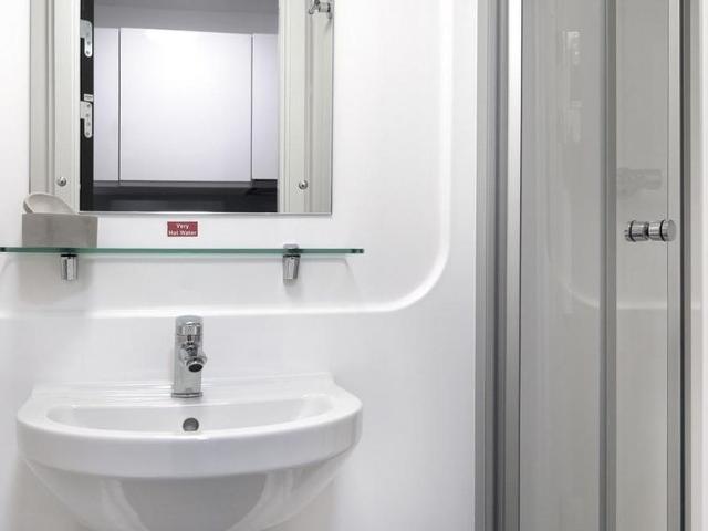 1 bedroom private hall to rent