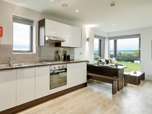 1 bedroom private hall to rent