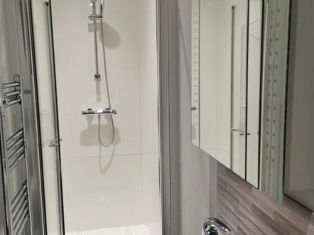 1 bedroom private halls to rent