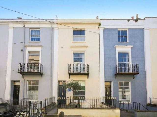 1 Bedroom Property