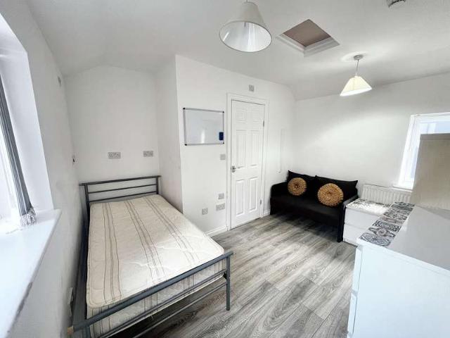 1 Bedroom Property