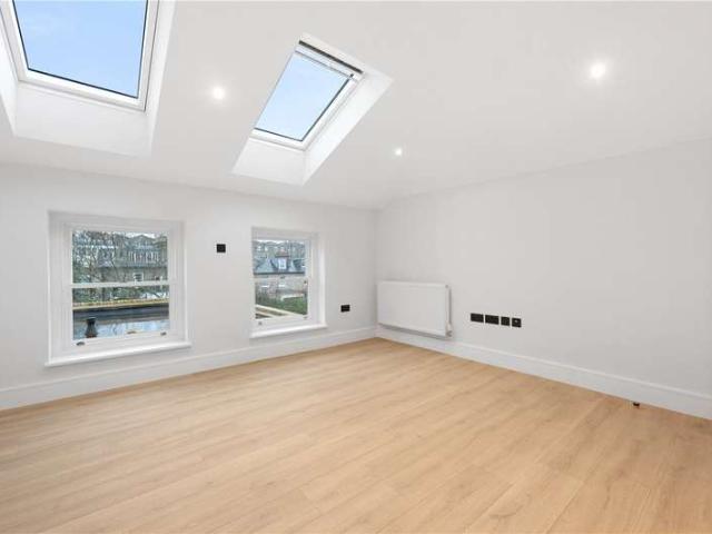 1 Bedroom Flat