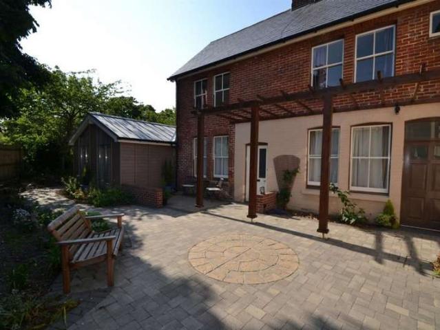 1 Bedroom Property