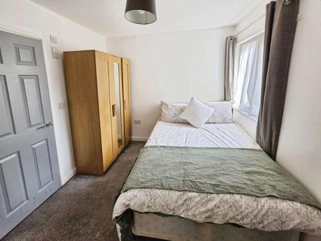 1 Bedroom Property