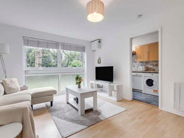 1 Bedroom Property