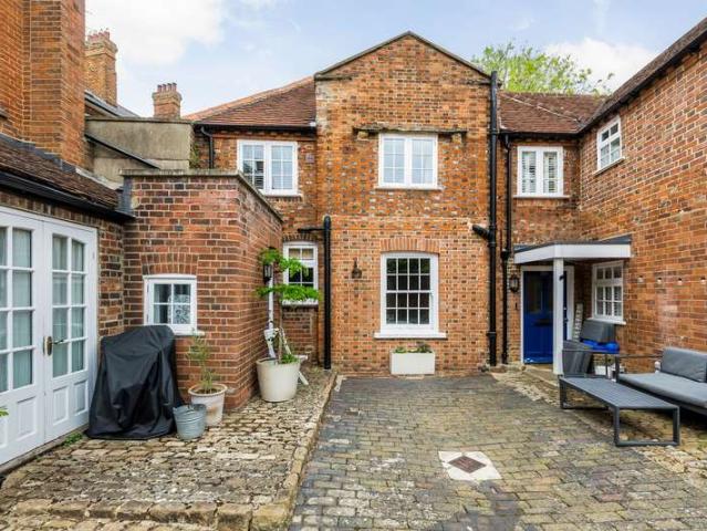 1 Bedroom Property