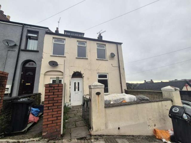 1 Bedroom Property
