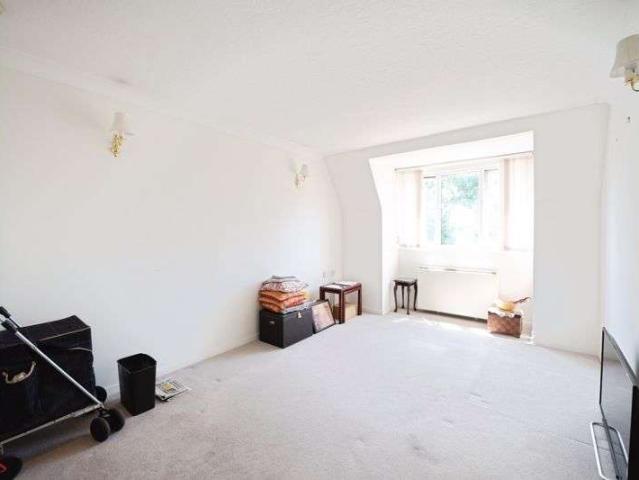 1 Bedroom Property