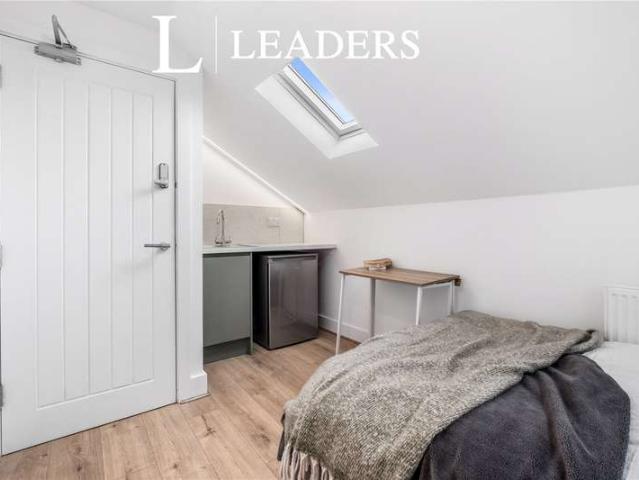 1 Bedroom Property