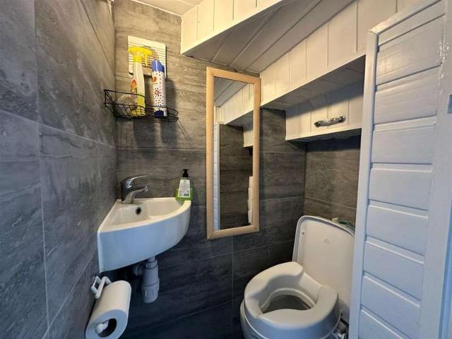 1 Bedroom Property