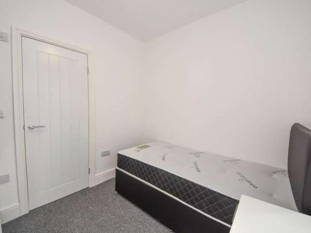 1 Bedroom Property